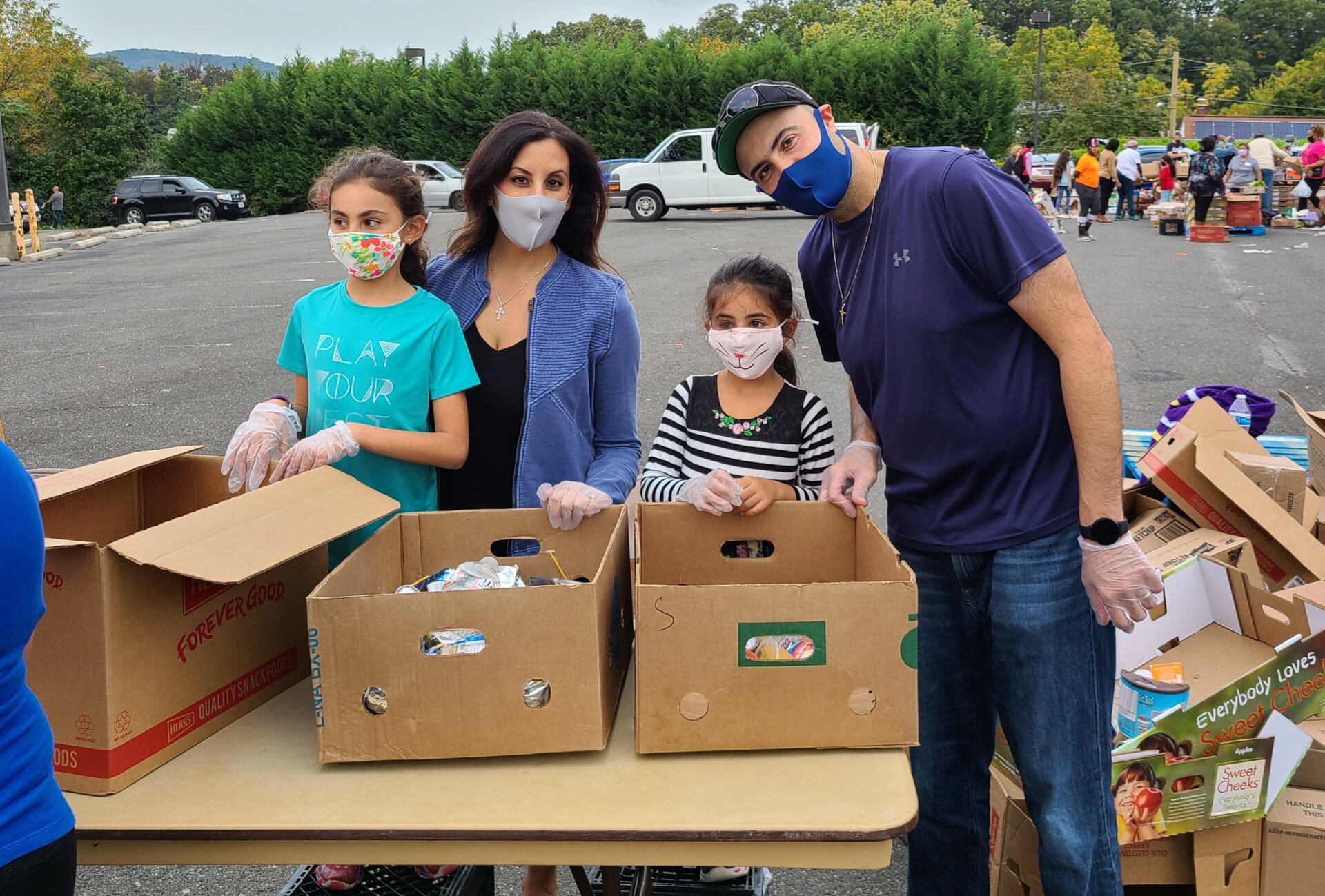 ESSNV Team Volunteering | Eye Specialists and Surgeons of Northern Virginia